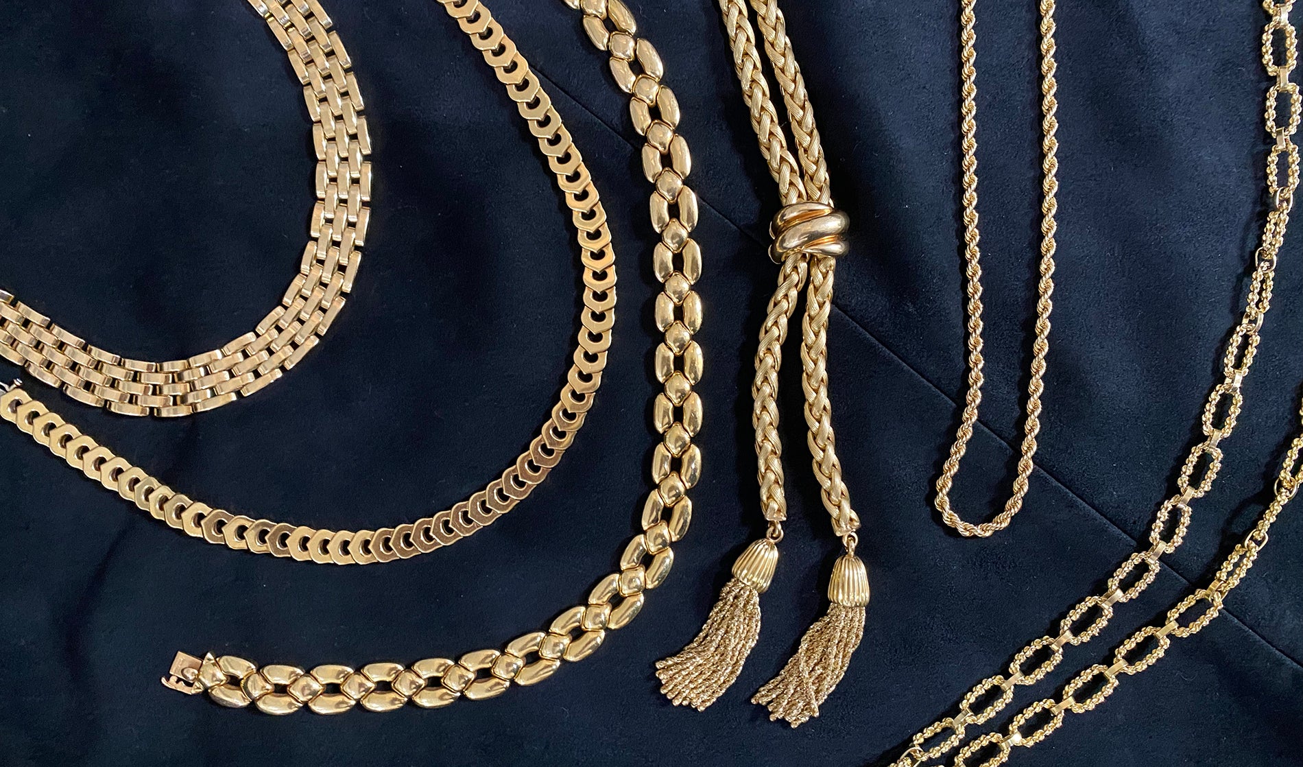 Chunky Gold Chains Are Back - Omnēque